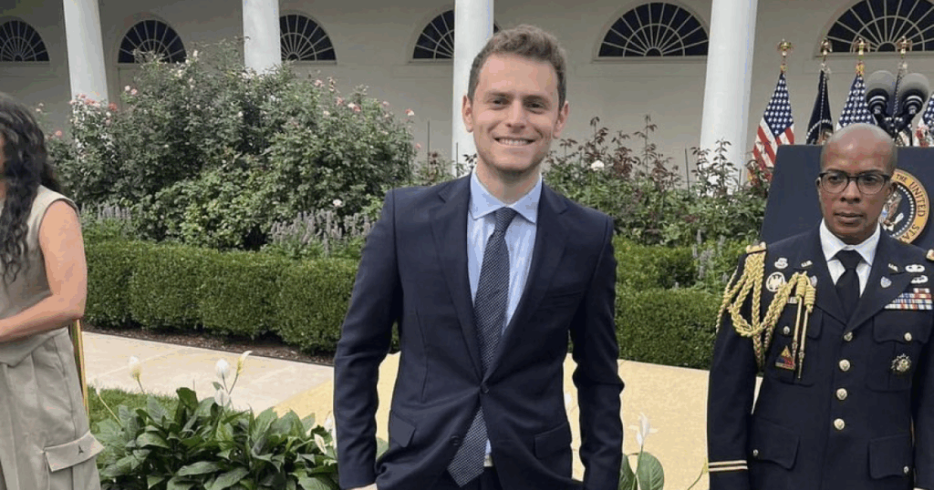 And That’s the Way it is: Aaron Parnas and the Shifting Nature of News - Manychat Blog